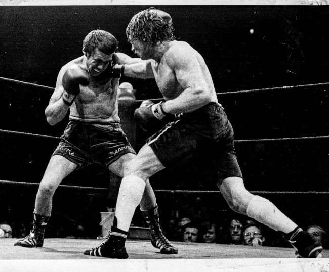 NO MIDDLE GROUND | Boxing News April 24 2025