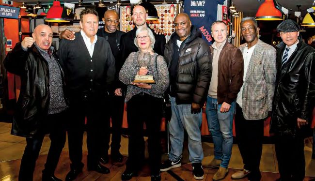 SWEET FIGHTING WOMAN | Boxing News November 20 2025