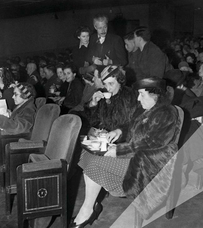 AIR RAIDS AND ARIAS | History Extra Magazine Christmas 2025