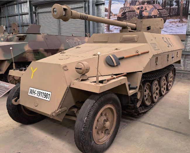 THE SD. KFZ. 251/22 AUSF. D PAKWAGEN IN DETAIL AND IN HISTORY | Model ...