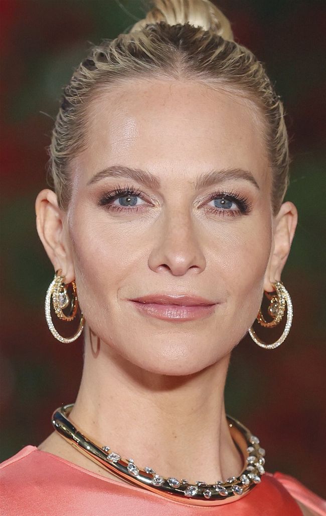 Poppy Delevingne | Hello! Magazine 1812