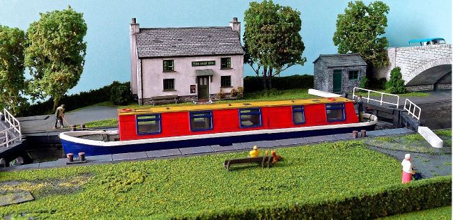 HOW TO CREATE AN ANIMATED CANAL LOCK | Model Rail November 2025