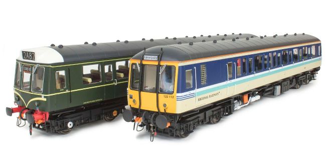 Heljan BR Class 121 & 122 Railcars | Model Rail November 2025