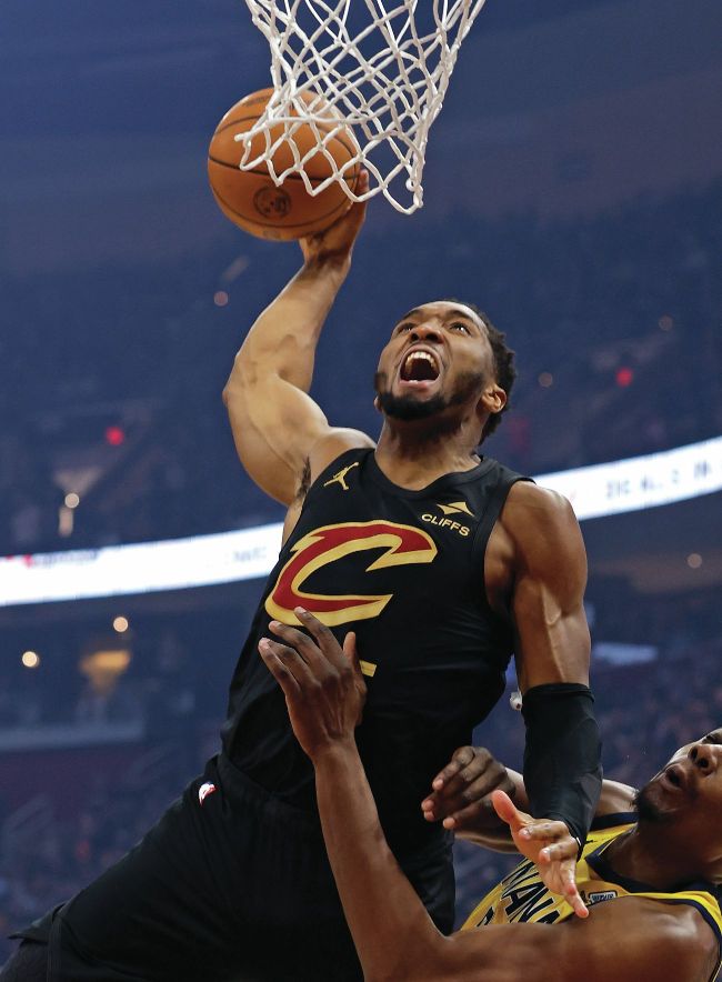 CHASING THUNDER: CAN ANYONE BEAT OKC? | Beckett Basketball Magazine ...