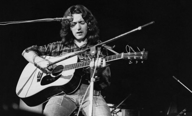 10 ACOUSTIC BLUES FINGERPICKING PATTERNS | Guitar Techniques December 2023