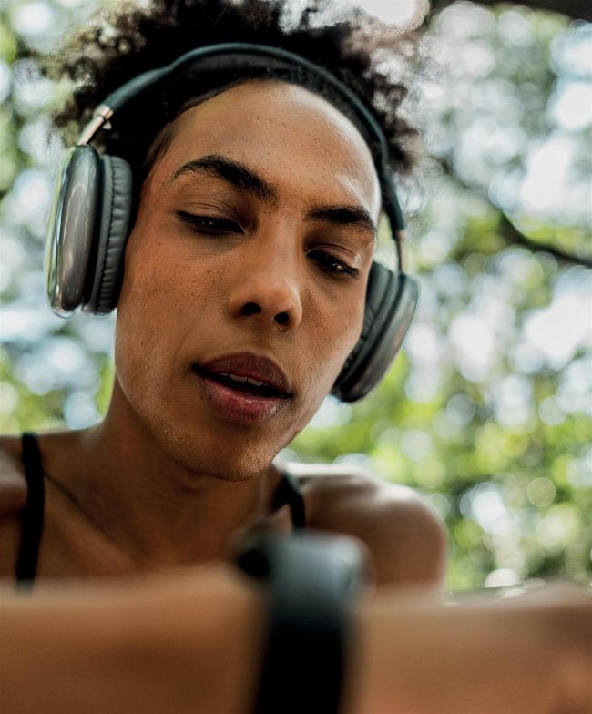 HOW TO BOOST YOUR VO2 MAX | Women’s Running Mar 2025