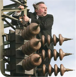 THE IDIOT’S LANTERN | Doctor Who Magazine The Essential Doctor Who ...