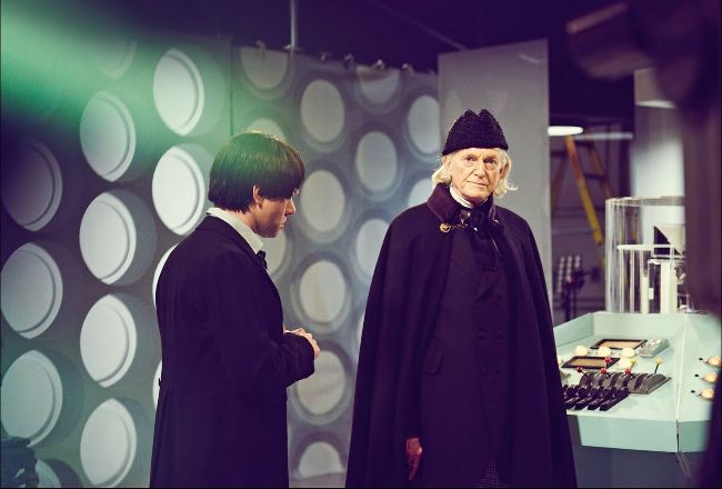 TIME AND REVOLUTIONARY DAYS IN STUDIO | Doctor Who Magazine DWM Special ...