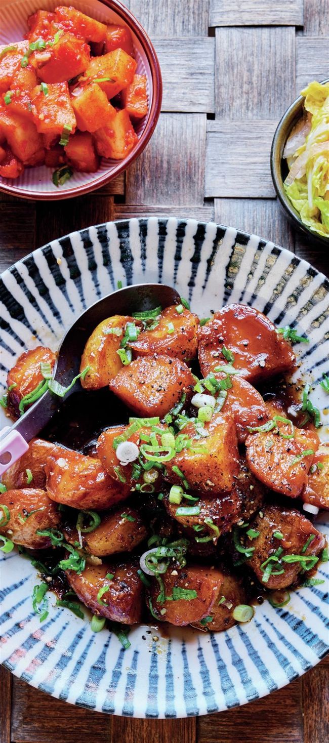 Korean flavours NICE & SPICY | Vegan Food & Living Magazine Jun 2025