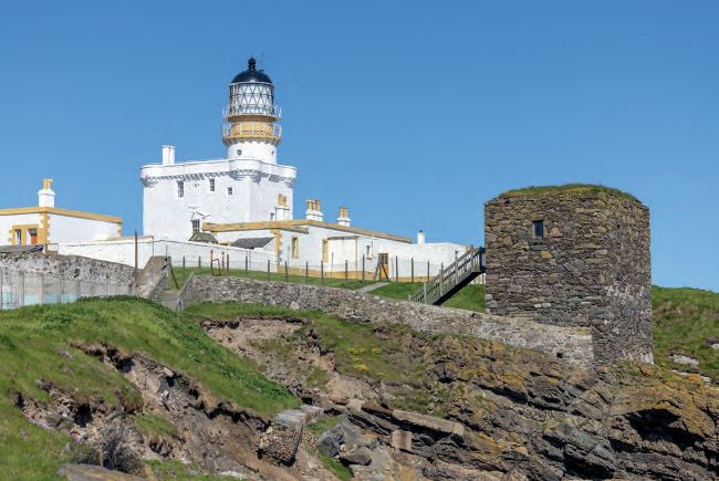 A LIGHTHOUSE IN A CASTLE | Breathe Issue 079