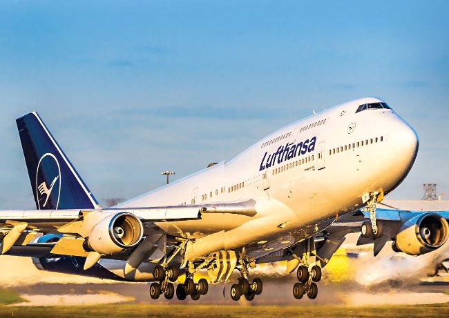 The 747-400 From mainstay to minority | Airliner World April 2026