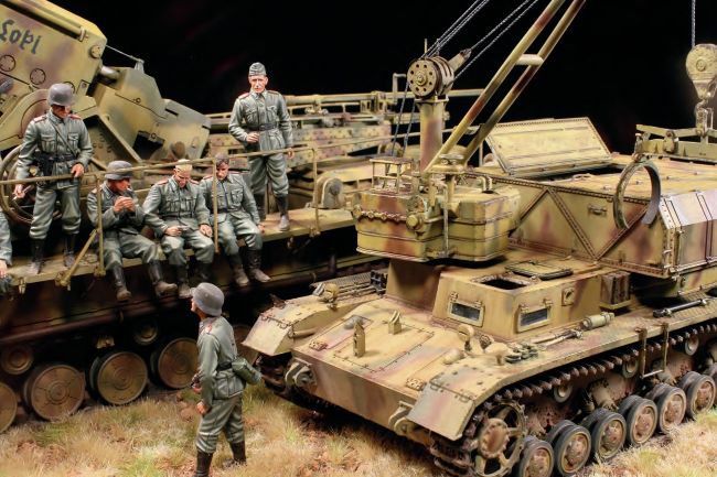 AT THE BENCH DAVID VICKERS | Military Modelcraft International May 2025