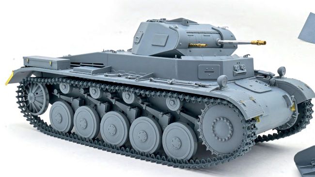 ON THE BENCH | Military Modelcraft International November 2025