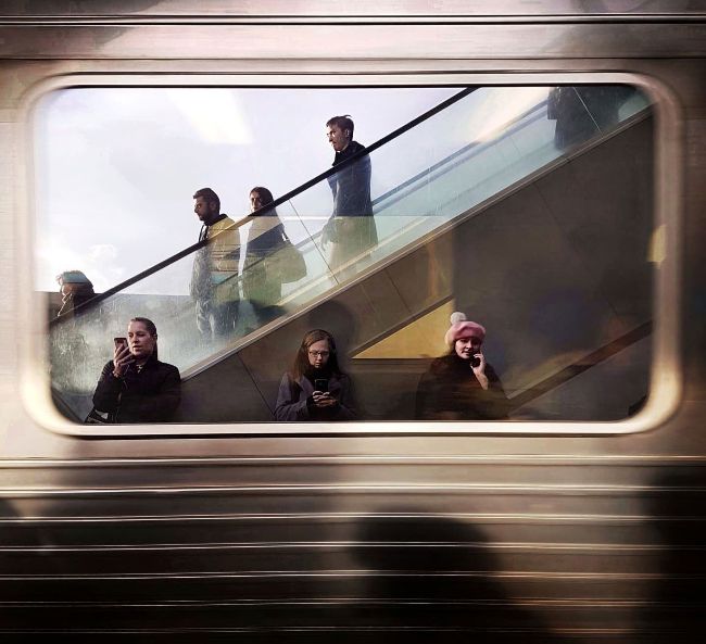 How Kim Wallis Turned Her Daily Commute Into an Art Form | Mobiography ...