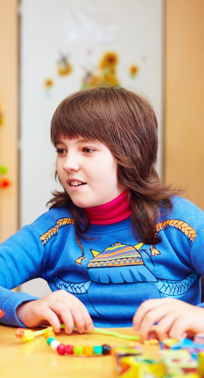 Understanding Autism in Girls | Autism Parenting Issue 182