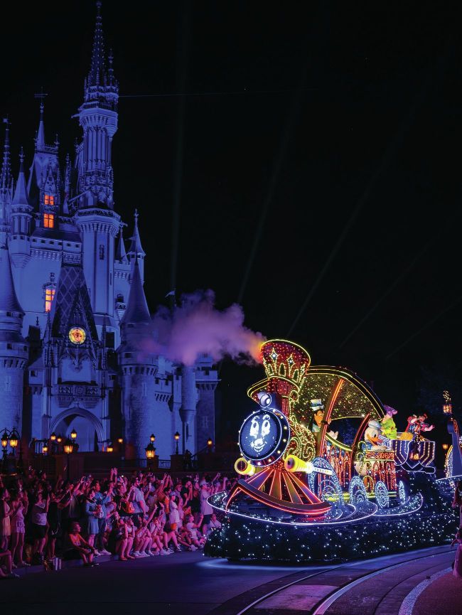 DISNEY STARLIGHT: DREAM THE NIGHT AWAY | WDW Magazine January 2026