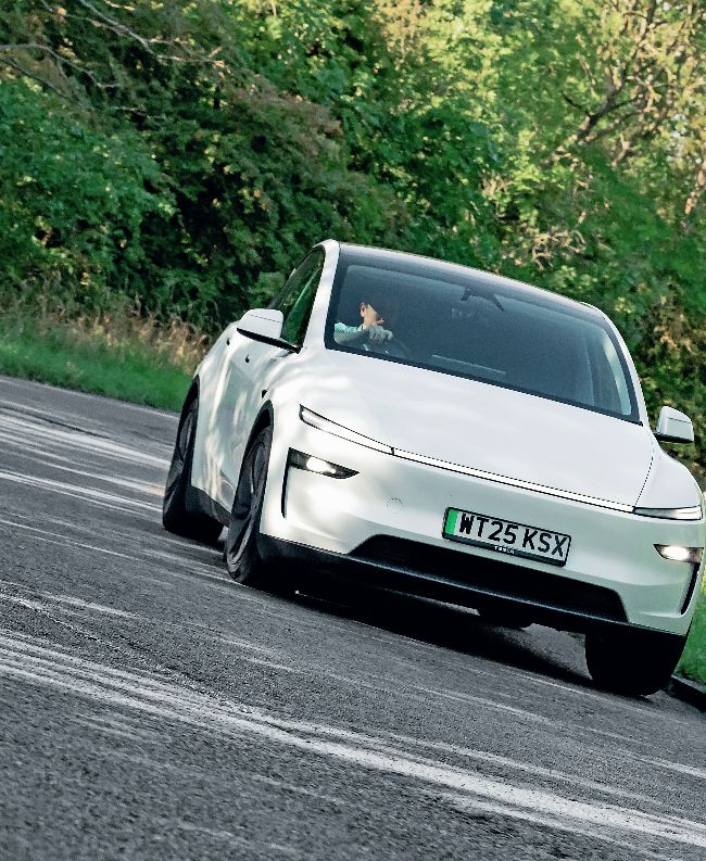 TESLA MODEL Y | Autocar 27-Aug-2025