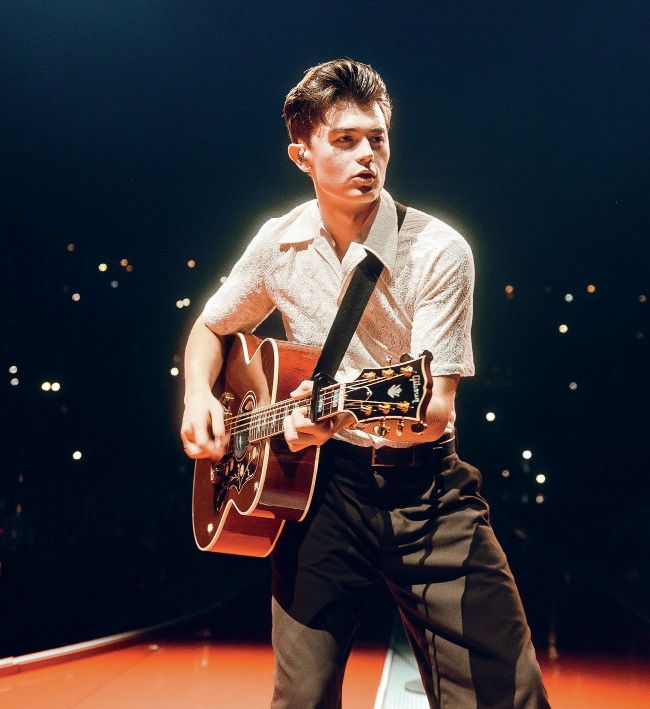 Elliot James Reay | Vintage Rock Apr/May 2026